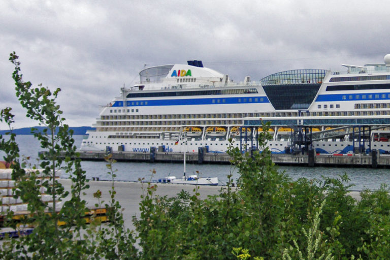 Neu Mukran - Größter Eisenbahn-Fährhafen Deutschlands